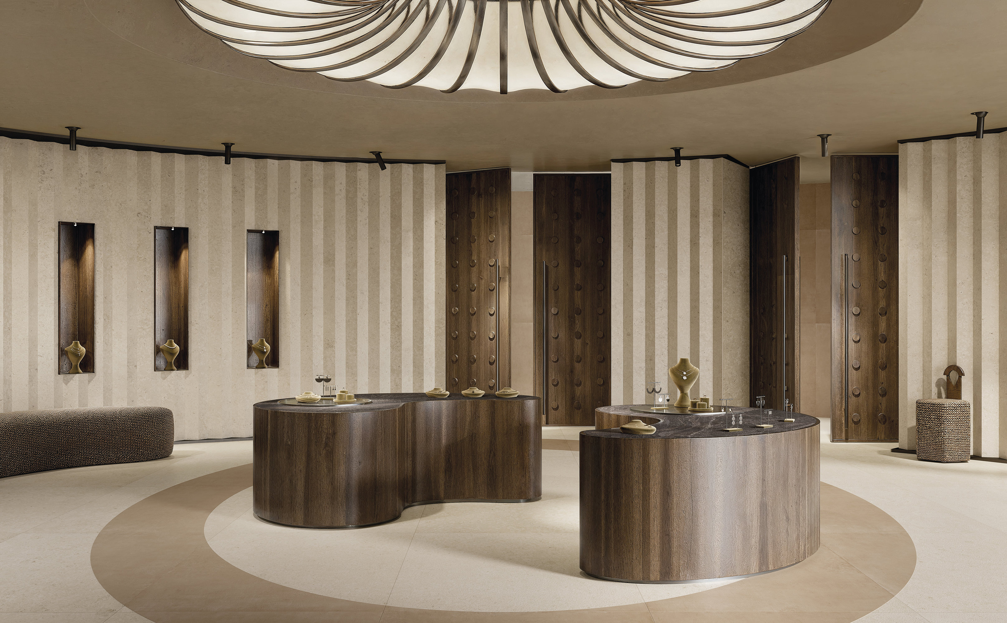 LUNA LIMESTONE: Classy porcelain stoneware for unique spaces | Fiandre